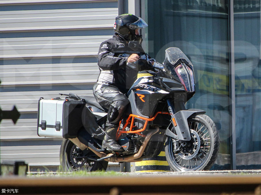外观改变 2017款KTM ADV系列谍照曝光-爱卡汽车